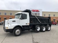 2006 MACK 700 - Excel Truck Group
