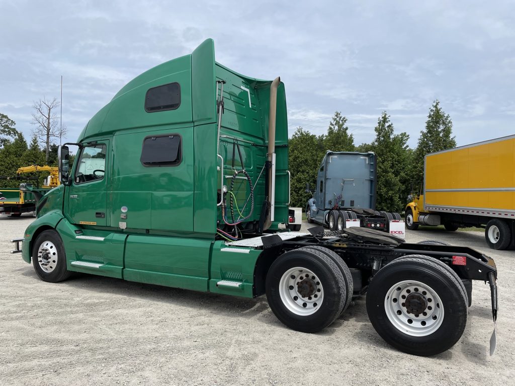2019 Volvo VNL64T860 - Excel Truck Group