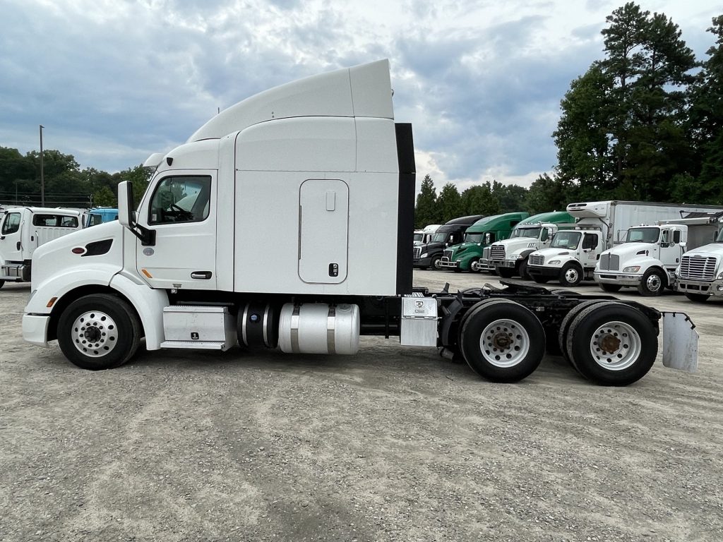 2017 Peterbilt 579 - Excel Truck Group