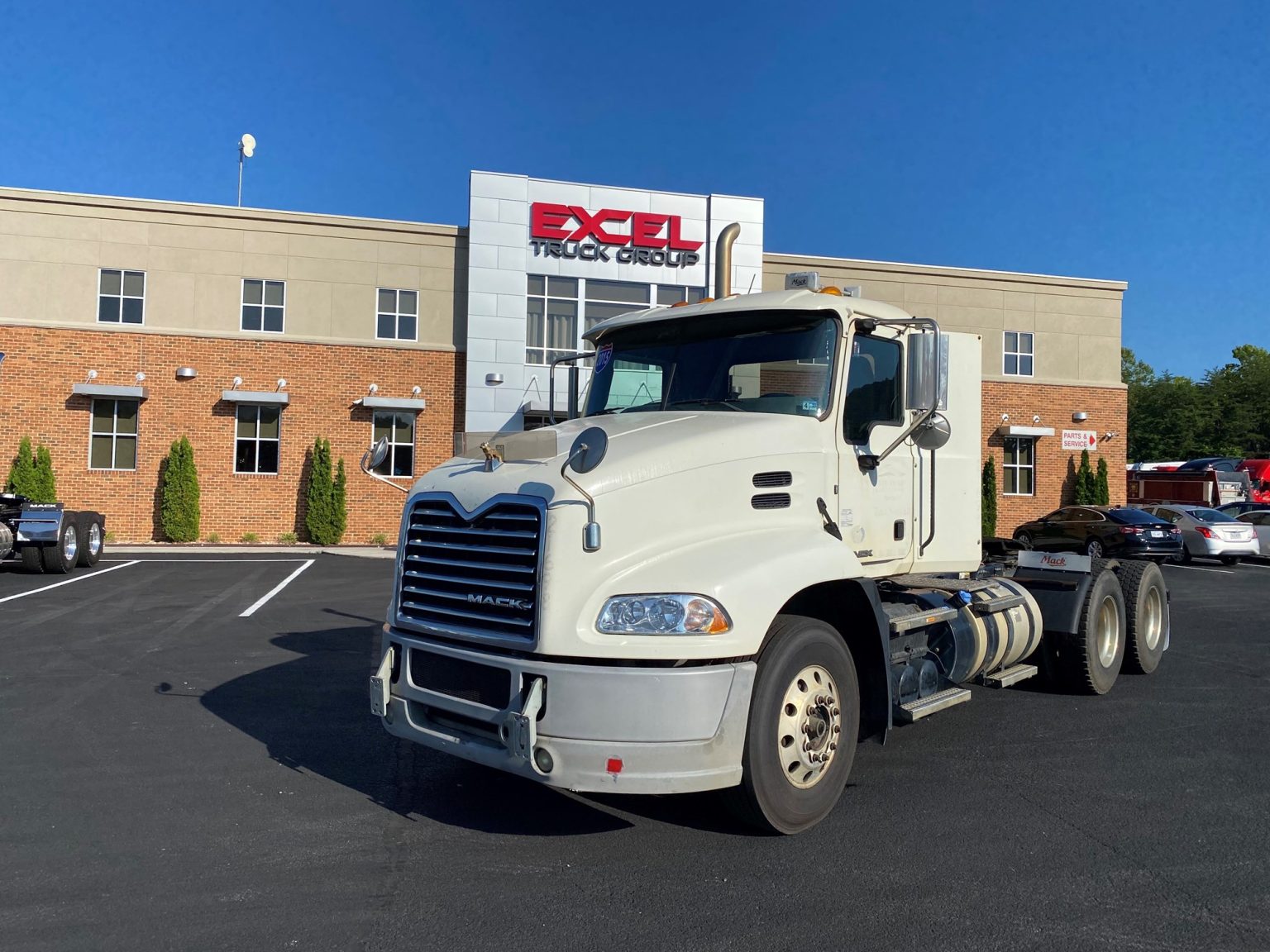 2015 MACK 600 - Excel Truck Group