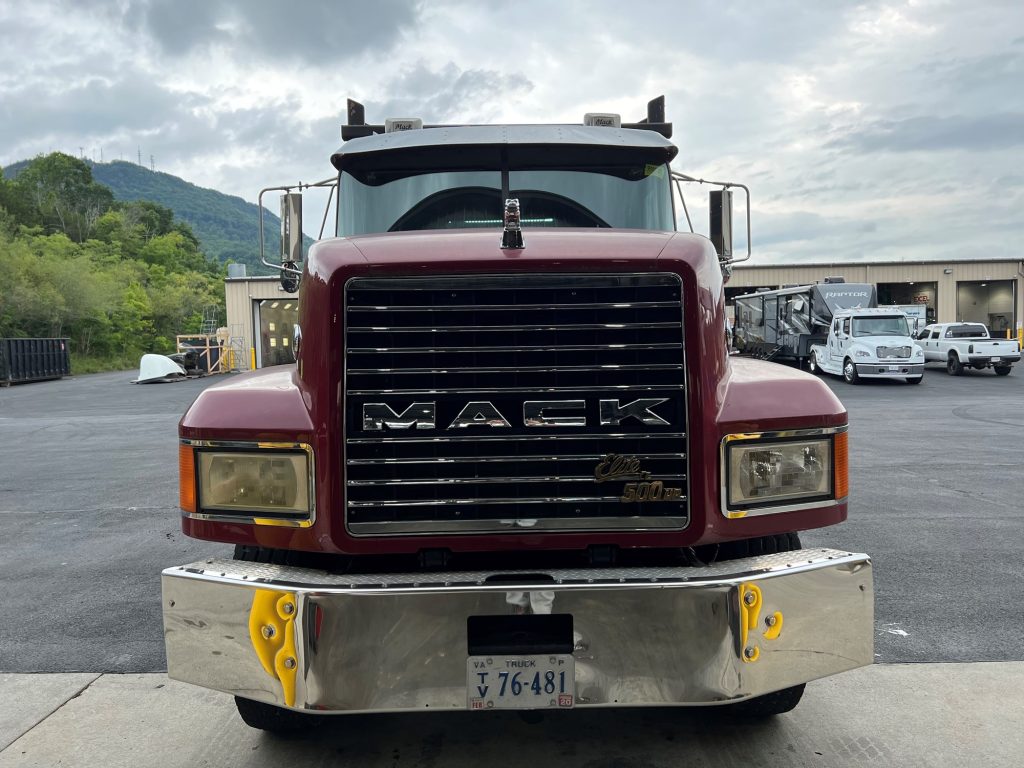 1998 MACK 700 - Excel Truck Group