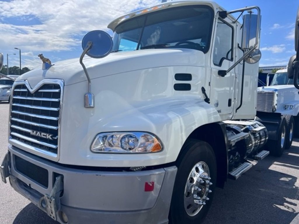2015 Mack CXU613 - Excel Truck Group