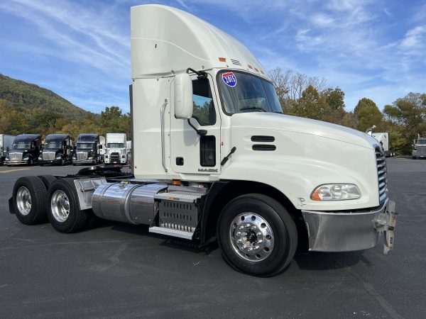 2015 MACK 600 - Excel Truck Group