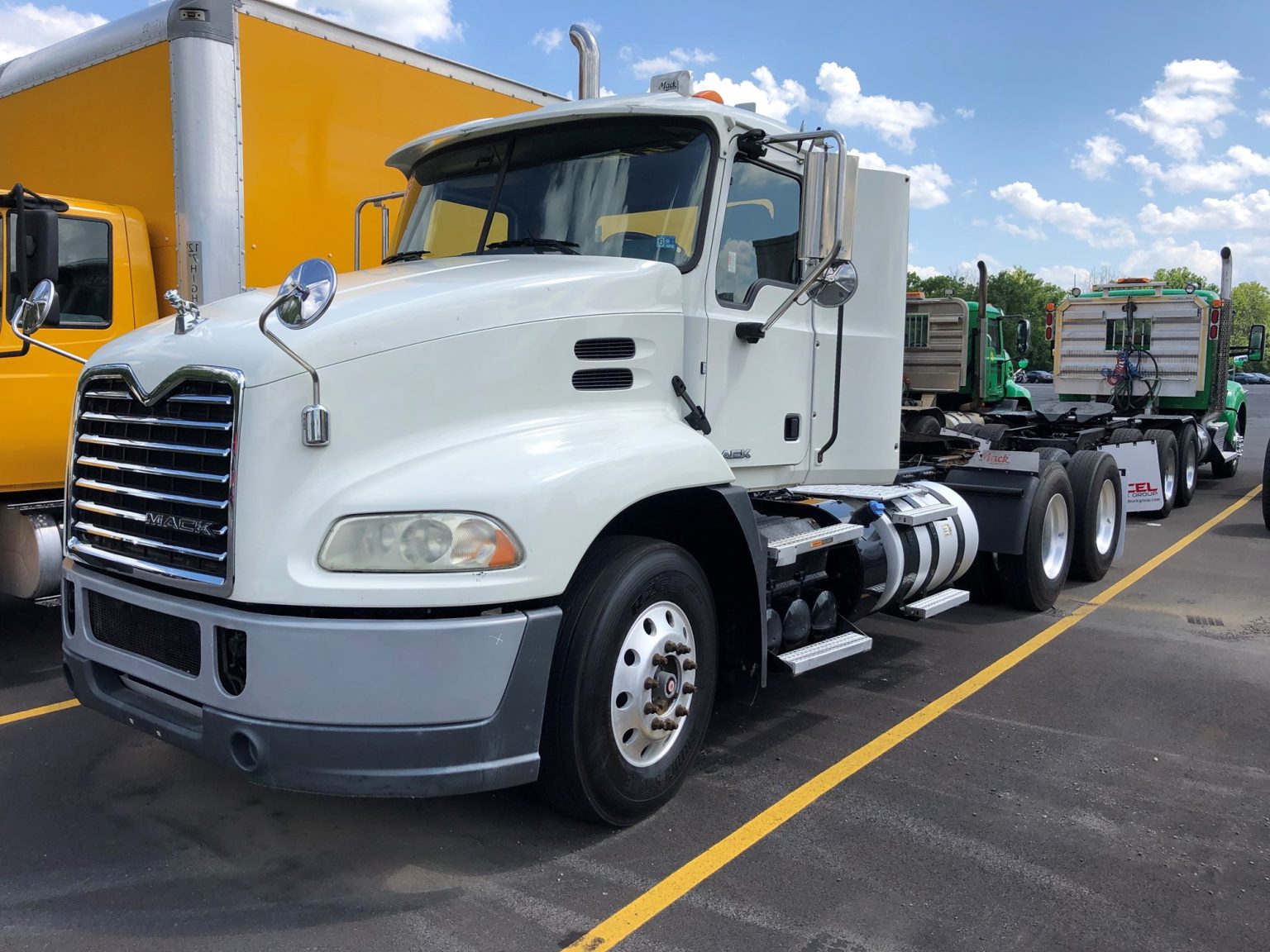 2015 MACK 600 - Excel Truck Group
