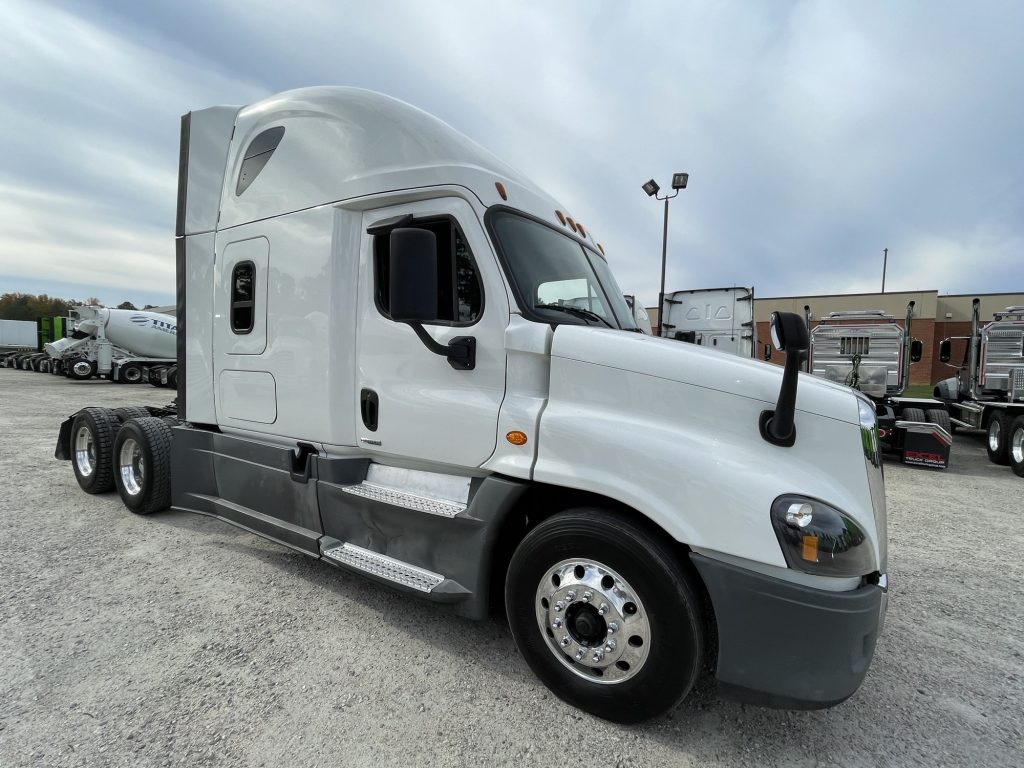 2018 FREIGHTLINER CASCADIA 125 - Excel Truck Group