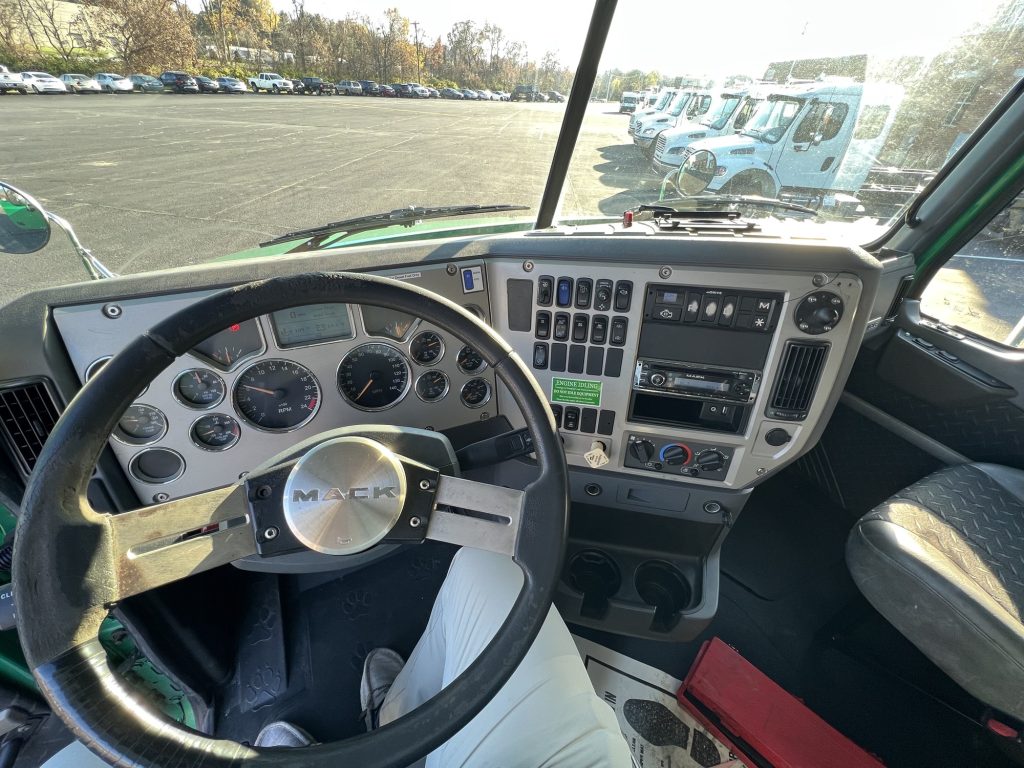 2014 MACK 600 - Excel Truck Group