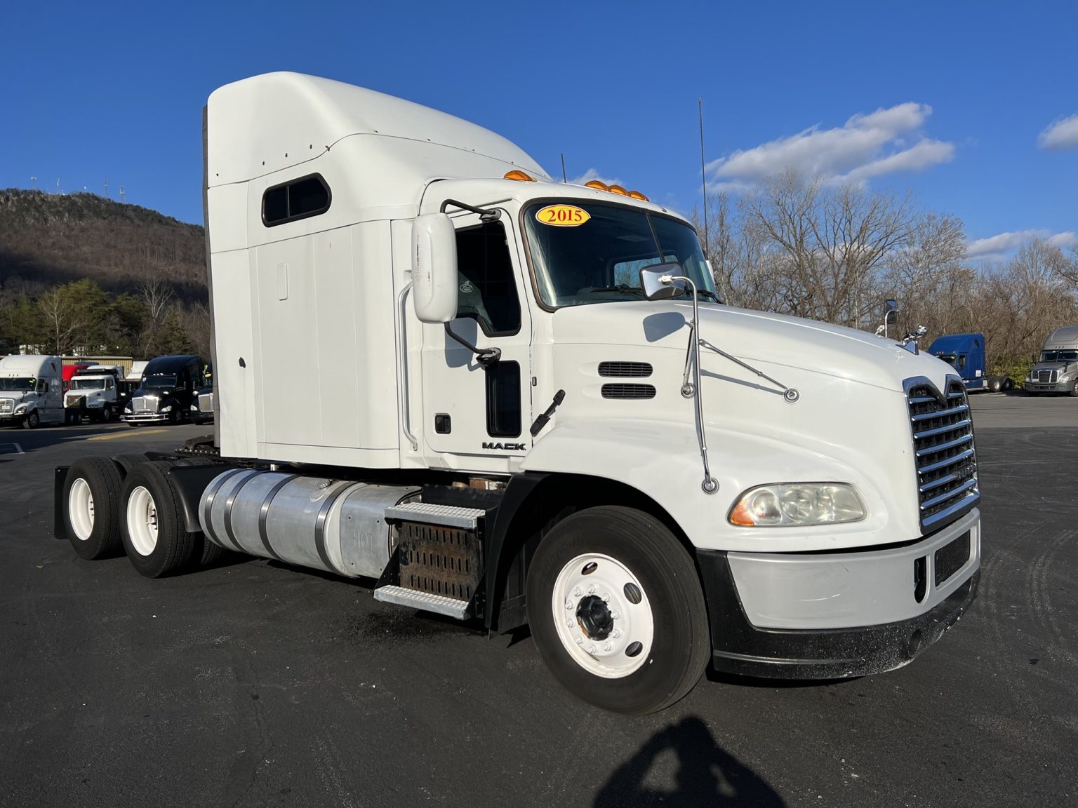 2015 MACK 600 - Excel Truck Group