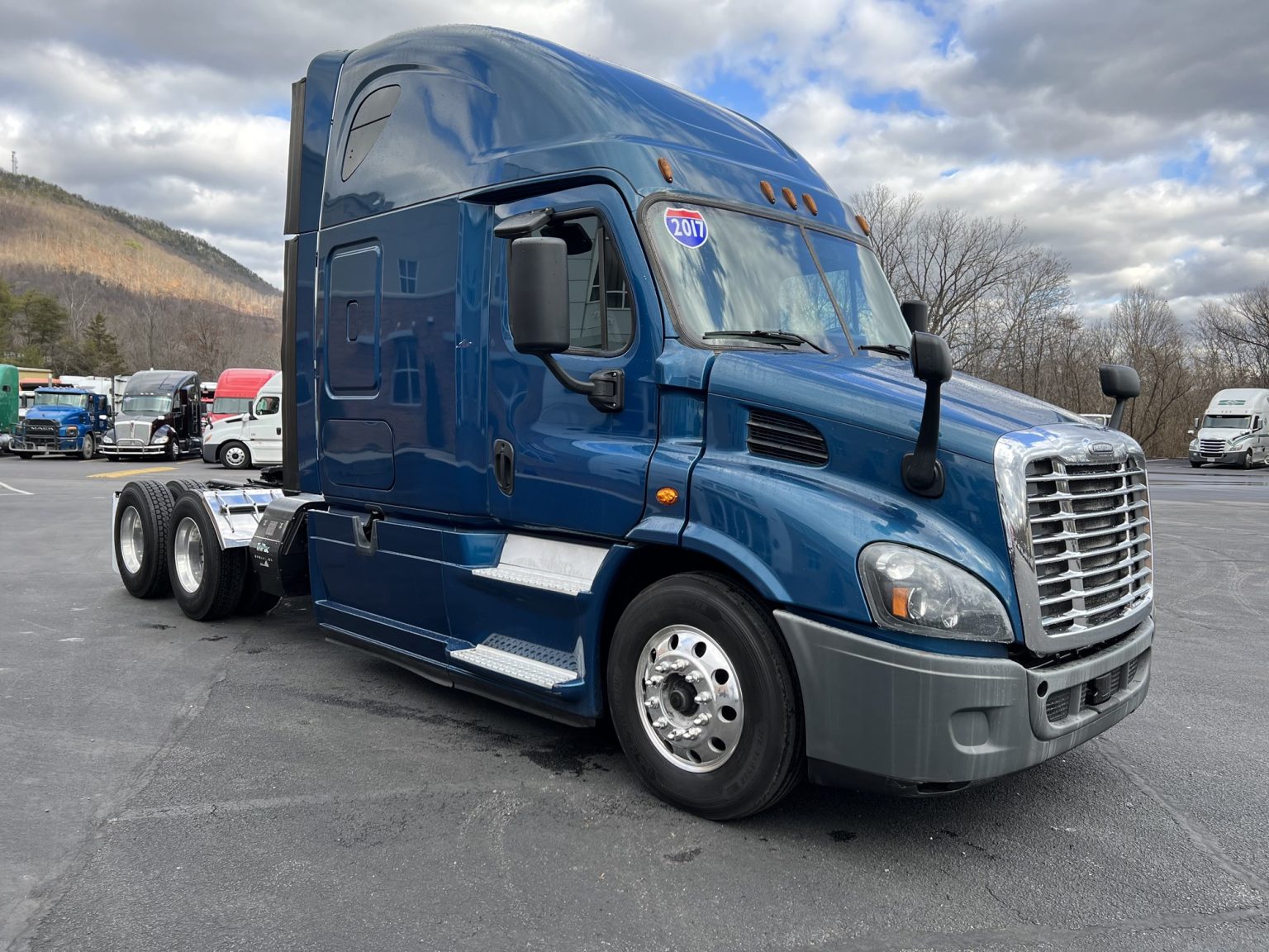 2017 FREIGHTLINER CA125 Cascadia - Excel Truck Group