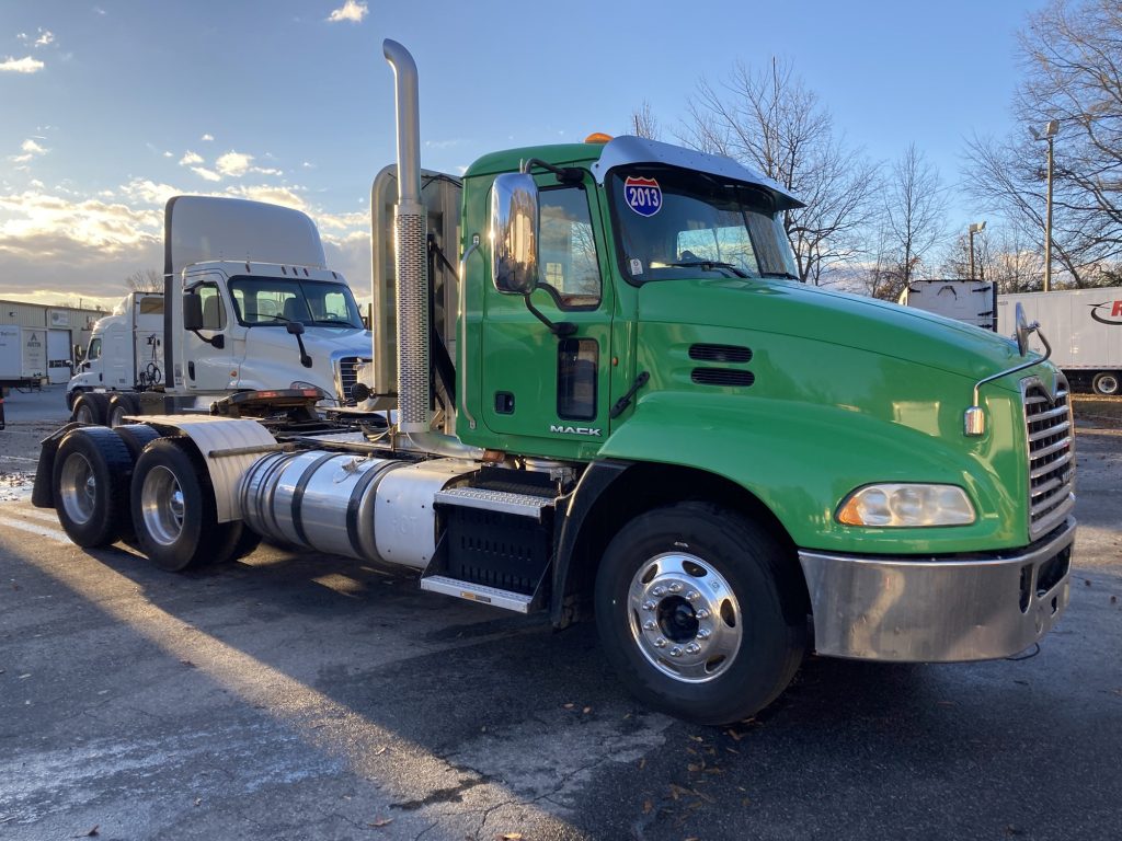 2013 Mack CXU613 - Excel Truck Group