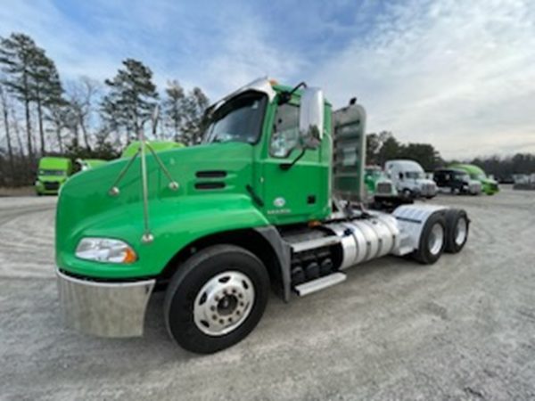 2016 Mack CXU613 - Excel Truck Group