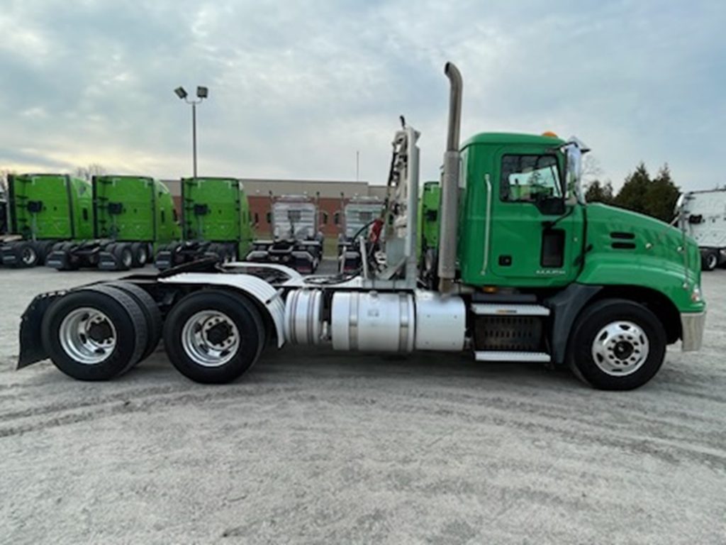 2016 Mack CXU613 - Excel Truck Group