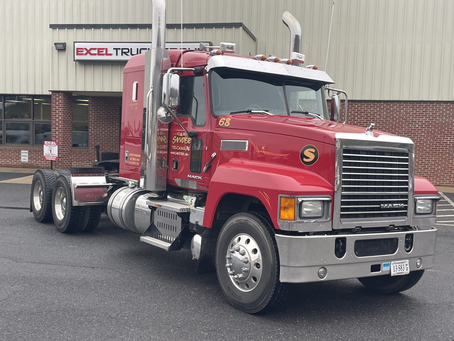2017 Mack CHU613 - Excel Truck Group