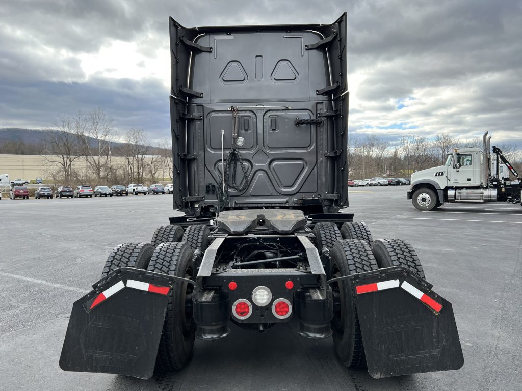 2019 Freightliner Cascadia 126 - Excel Truck Group