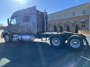 2015 Volvo 730 - Excel Truck Group
