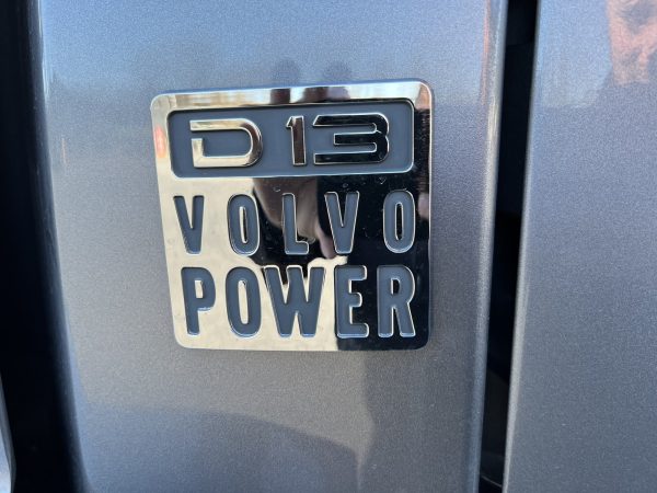 2015 Volvo 730 - Excel Truck Group