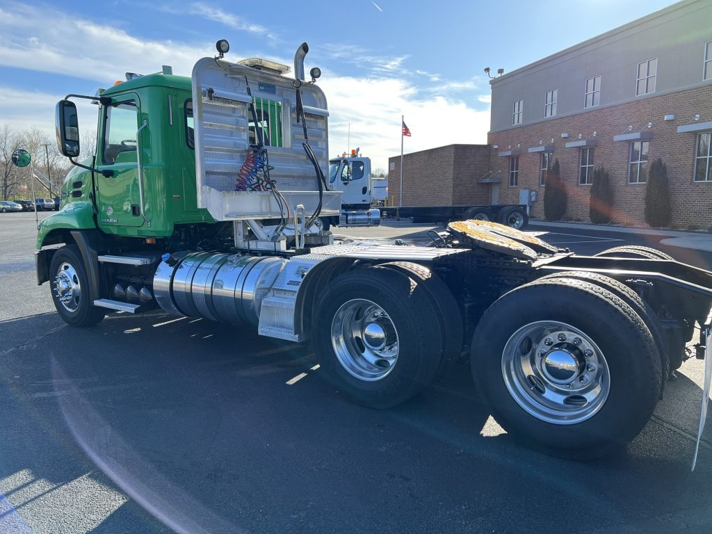 2016 Mack CXU613 - Excel Truck Group