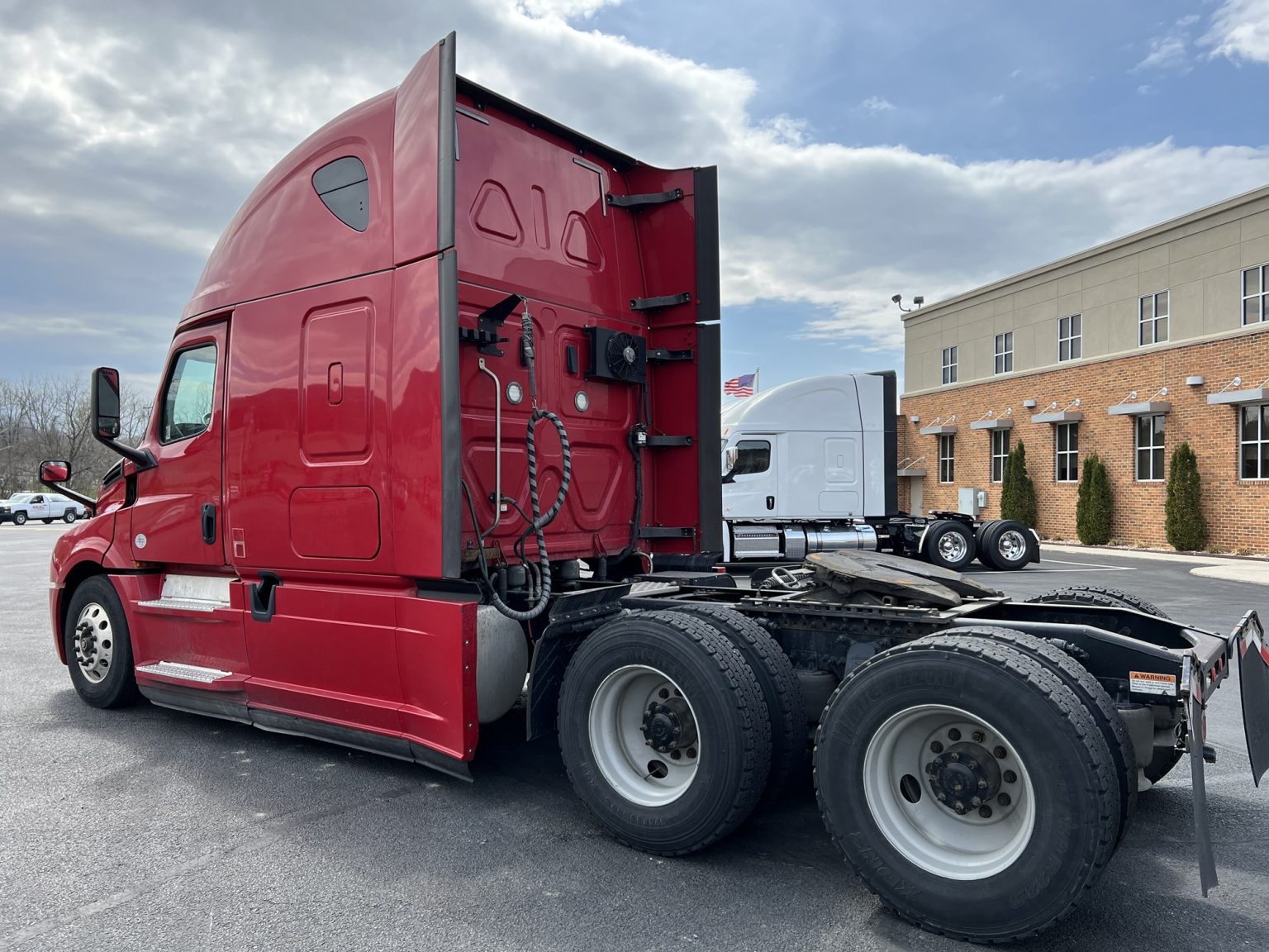 2019 Freightliner Cascadia 126 - Excel Truck Group