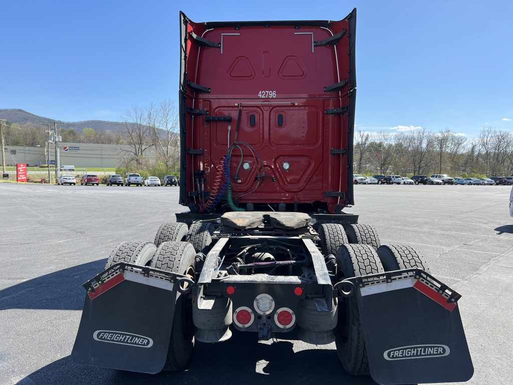 2019 Freightliner Cascadia 126 - Excel Truck Group