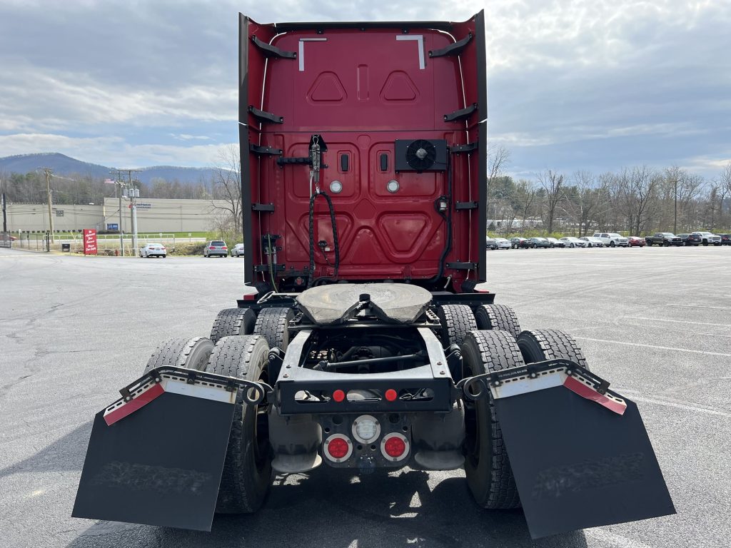 2019 Freightliner Cascadia 126 - Excel Truck Group