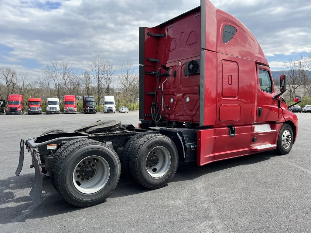 2020 Freightliner Cascadia 126 - Excel Truck Group
