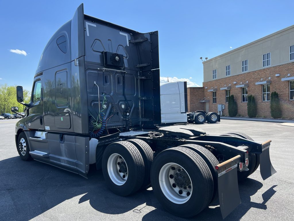 2019 FREIGHTLINER CASCADIA 126 - Excel Truck Group