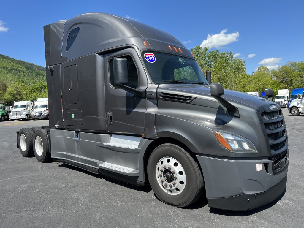 2019 FREIGHTLINER CASCADIA 126 - Excel Truck Group
