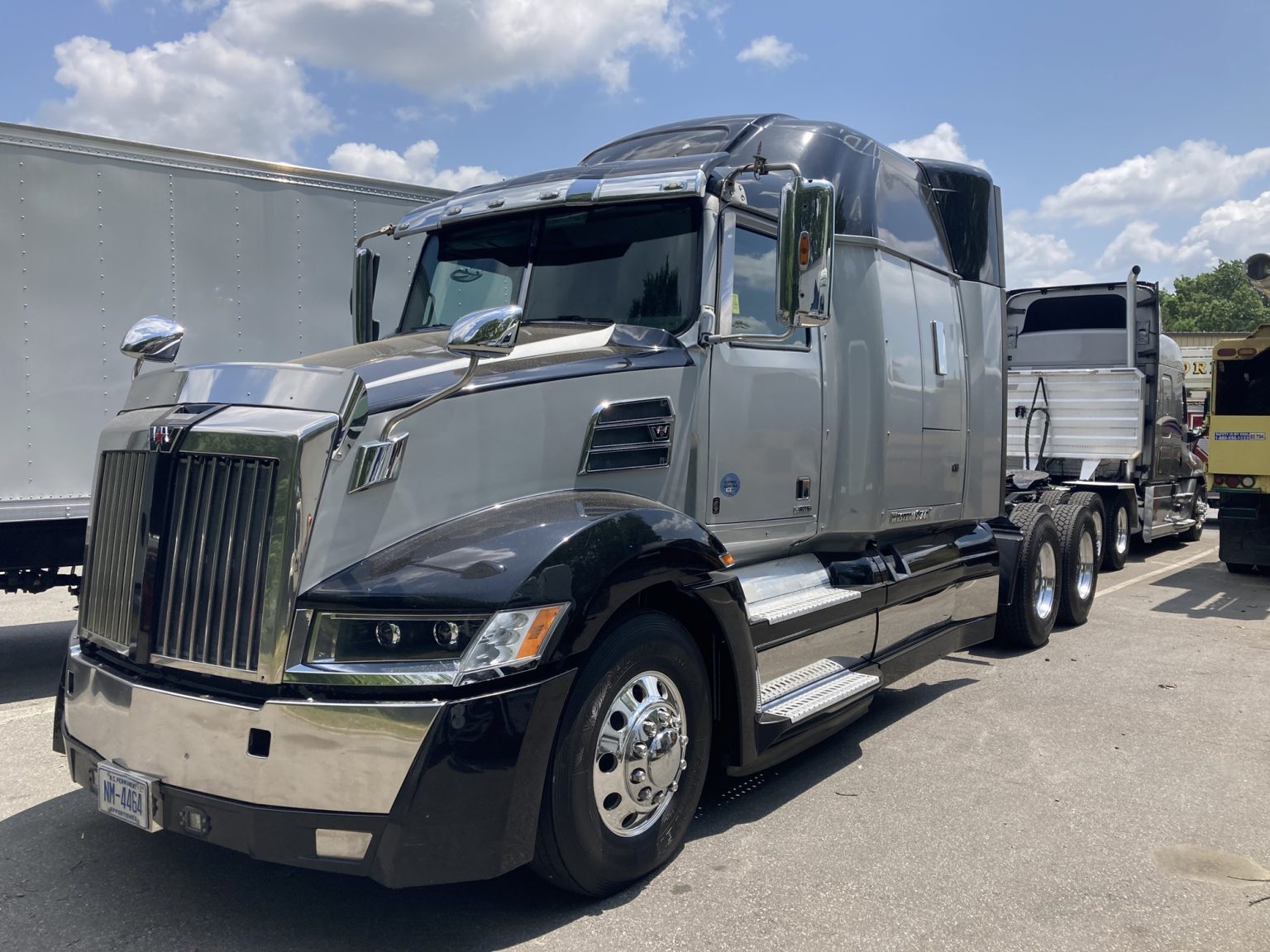 2018 WESTERN STAR/AU 5700 XE - Excel Truck Group
