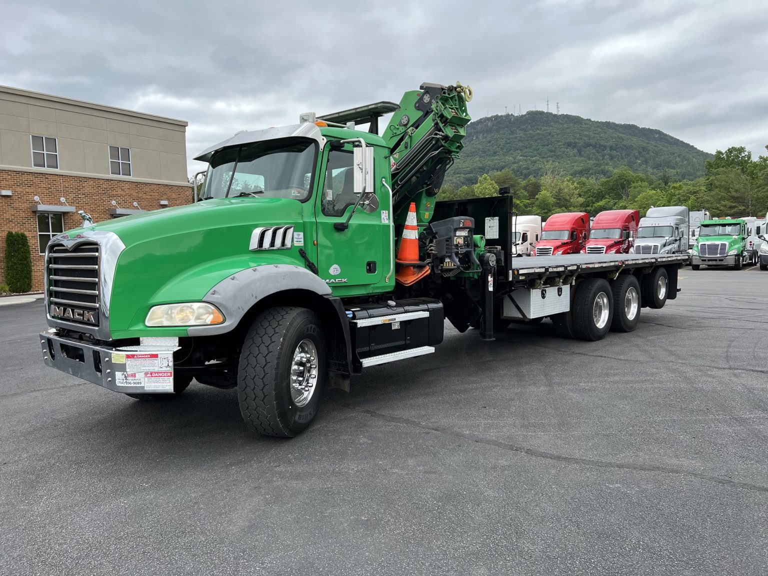 2006 MACK CV700 - Excel Truck Group