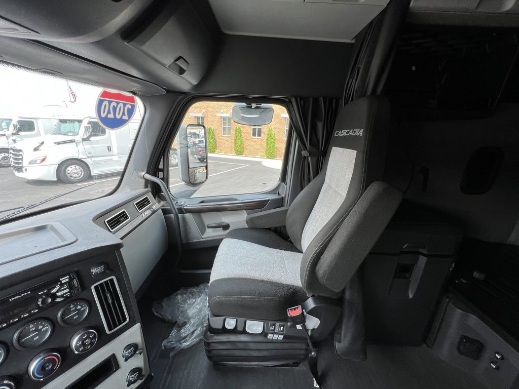 2020 FREIGHTLINER CASCADIA 126 - Excel Truck Group