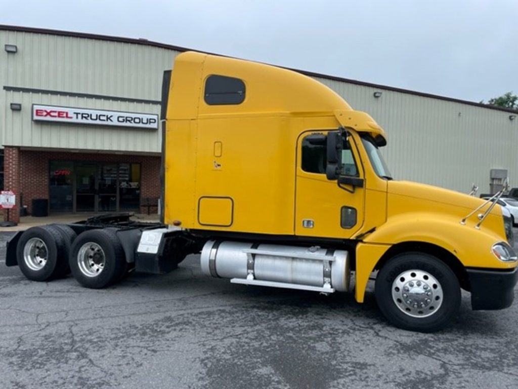 2006 FREIGHTLINER CONVENTIONAL - Excel Truck Group