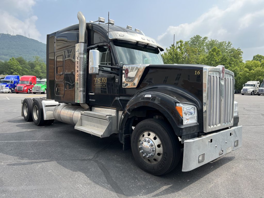2022 KENWORTH W990 - Excel Truck Group