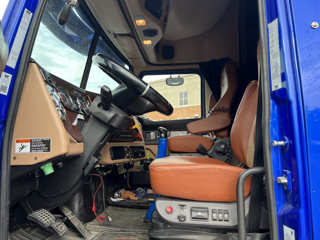 2018 WESTERN STAR/AU 5700 XE - Excel Truck Group
