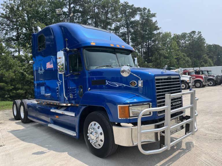 2006 MACK CV700 - Excel Truck Group