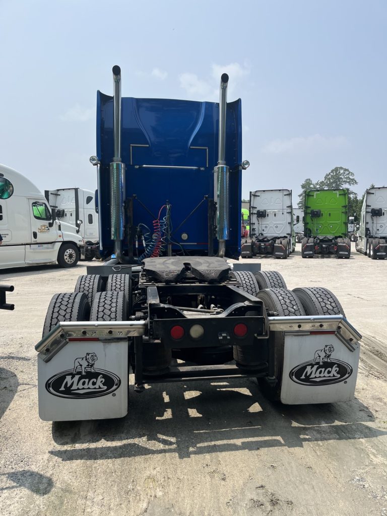 1999 MACK CH613 - Excel Truck Group