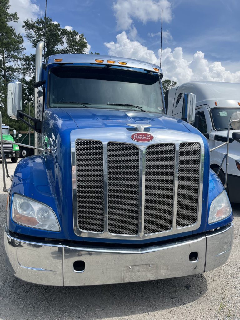 2017 Peterbilt 579 - Excel Truck Group