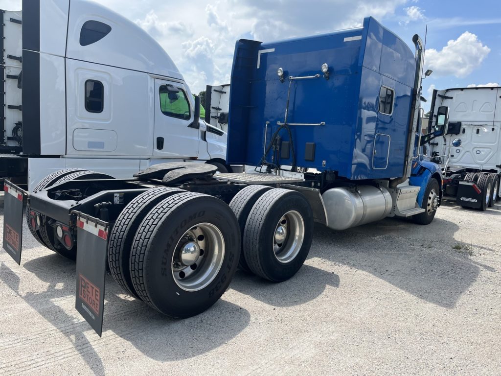 2017 Peterbilt 579 - Excel Truck Group