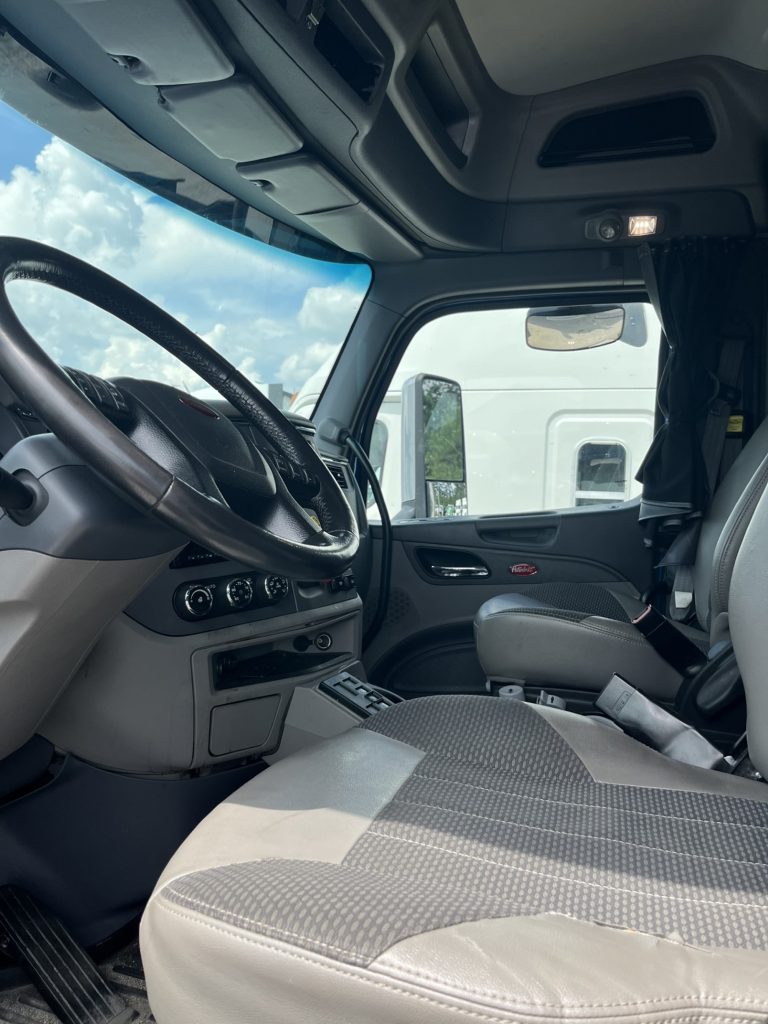 2017 Peterbilt 579 - Excel Truck Group