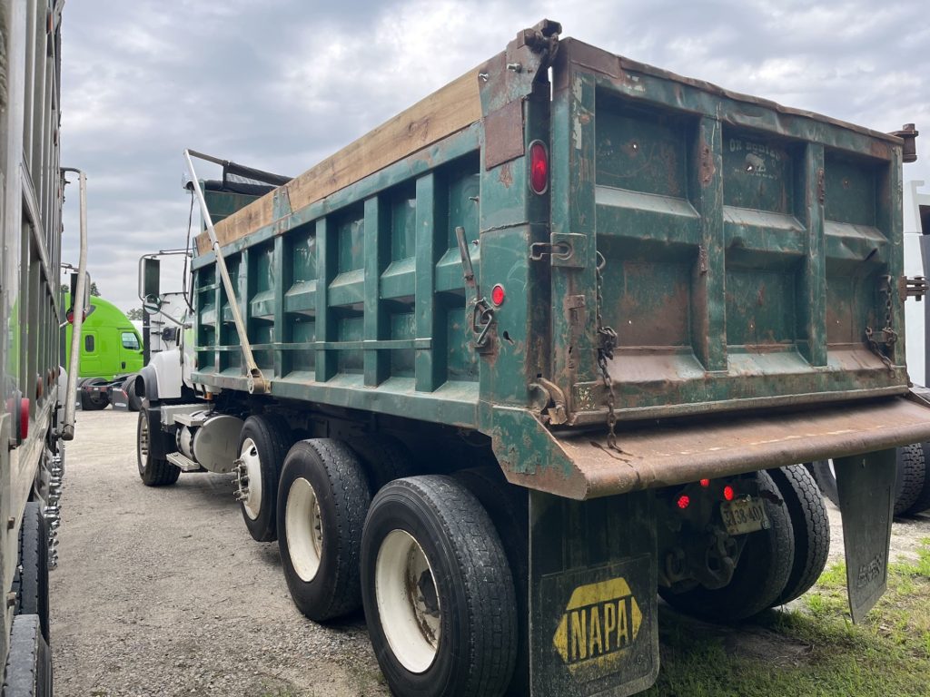2005 MACK CV713 - Excel Truck Group