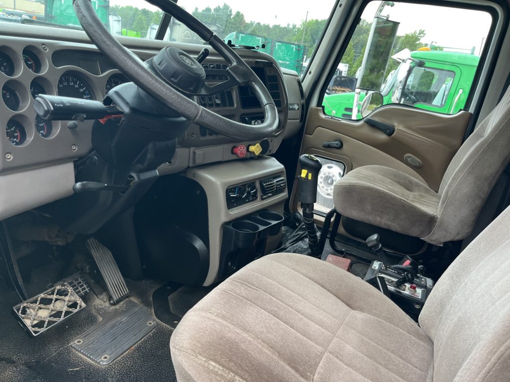 2005 MACK CV713 - Excel Truck Group