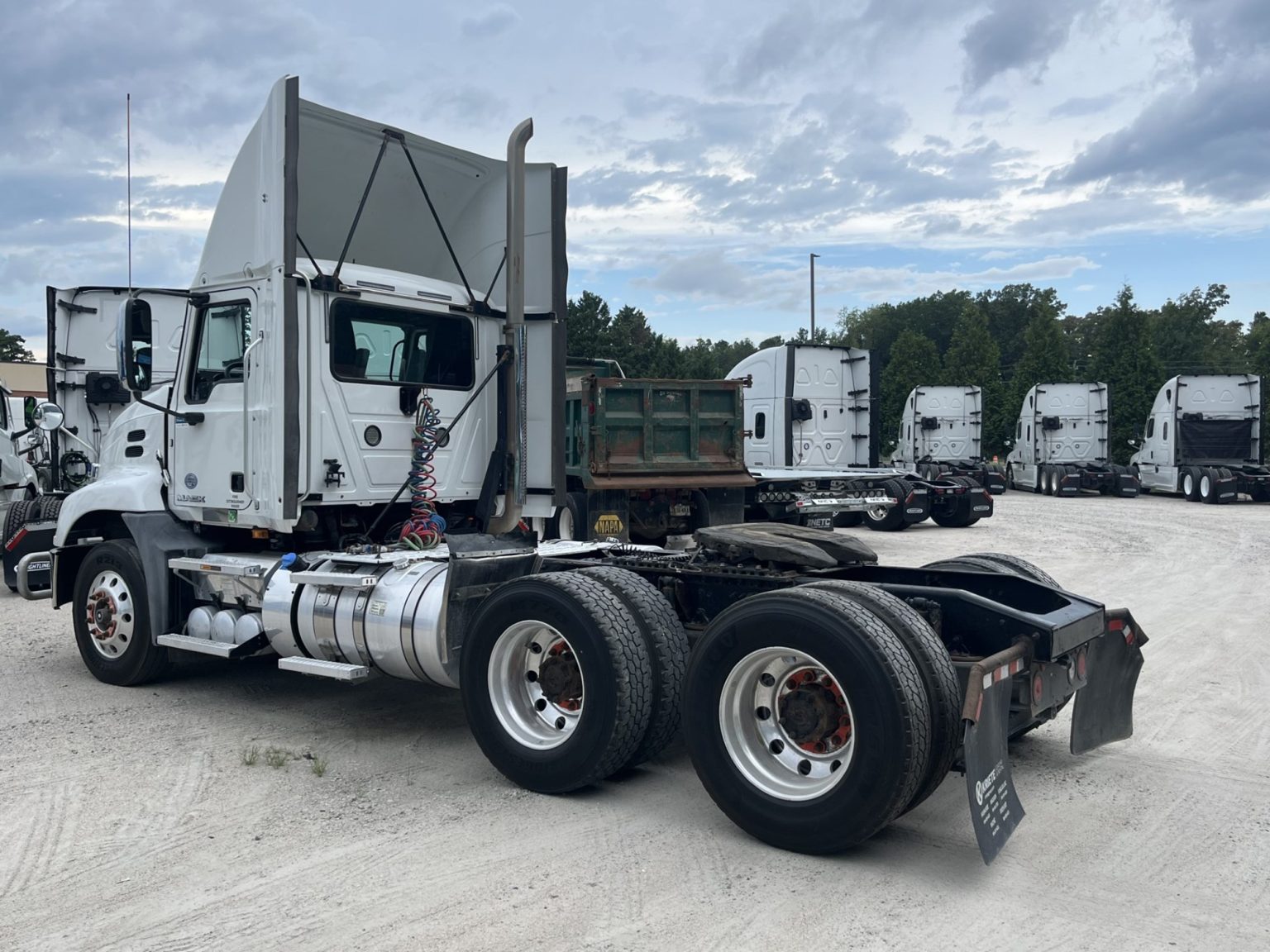 2017 Mack CXU613 - Excel Truck Group