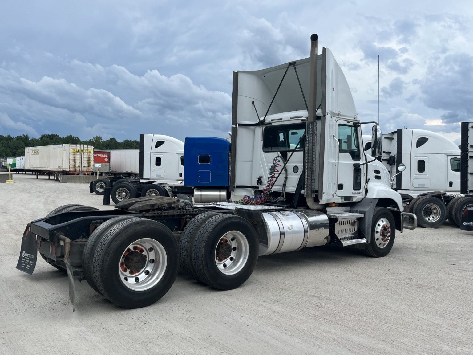 2017 Mack CXU613 - Excel Truck Group