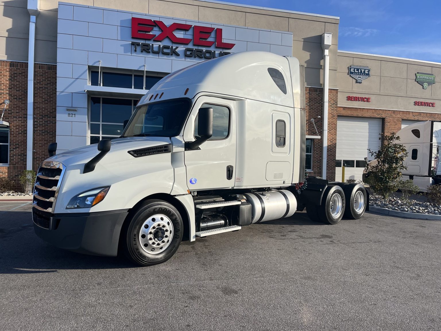 2019 Freightliner Cascadia 126 - Excel Truck Group