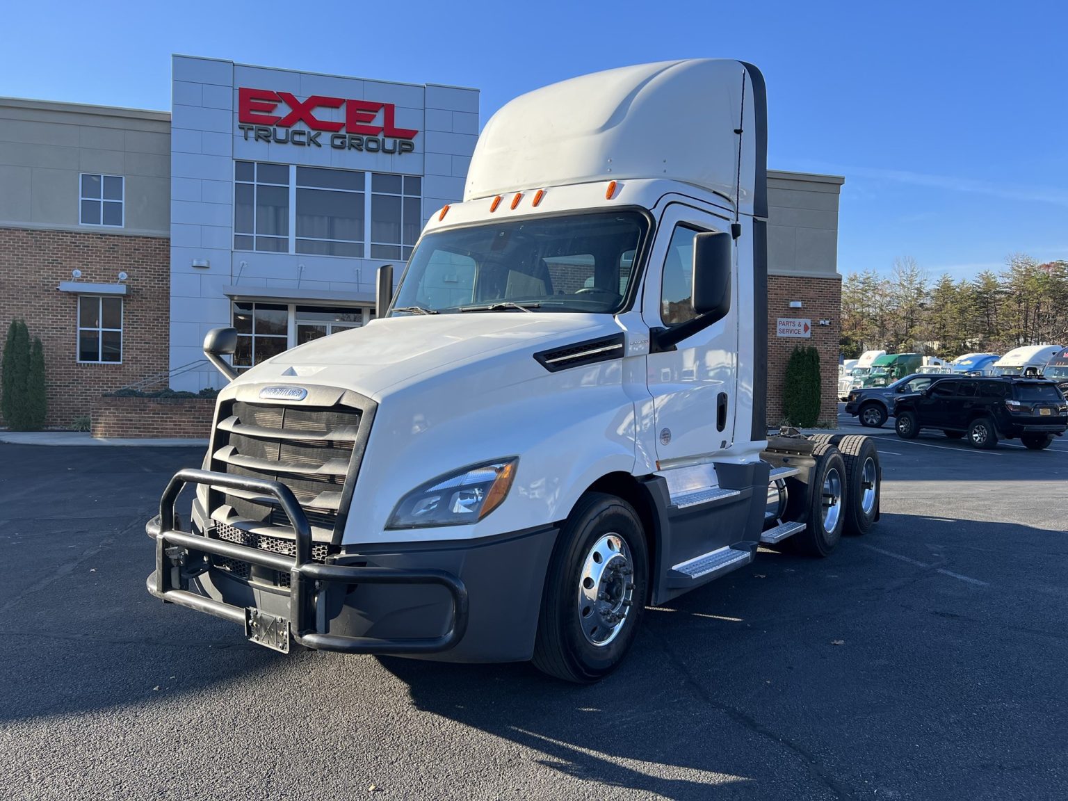 2018 Freightliner Cascadia 126 - Excel Truck Group