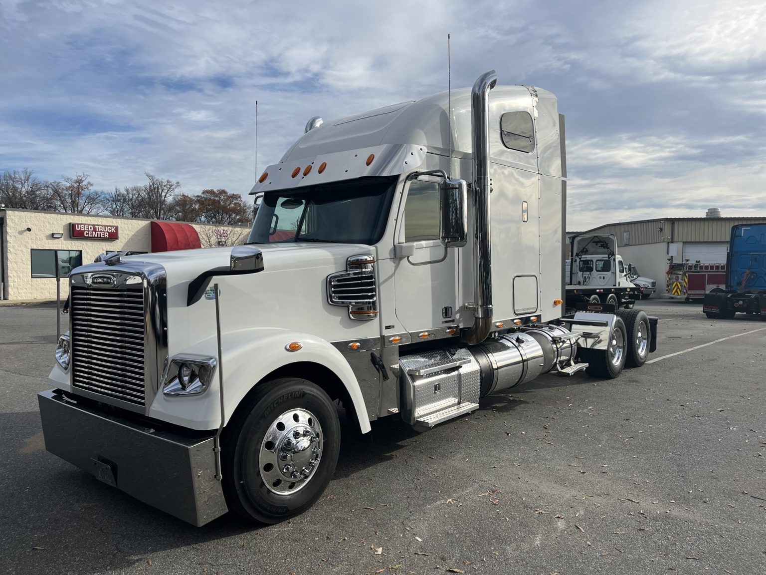 2013 MACK 600 - Excel Truck Group