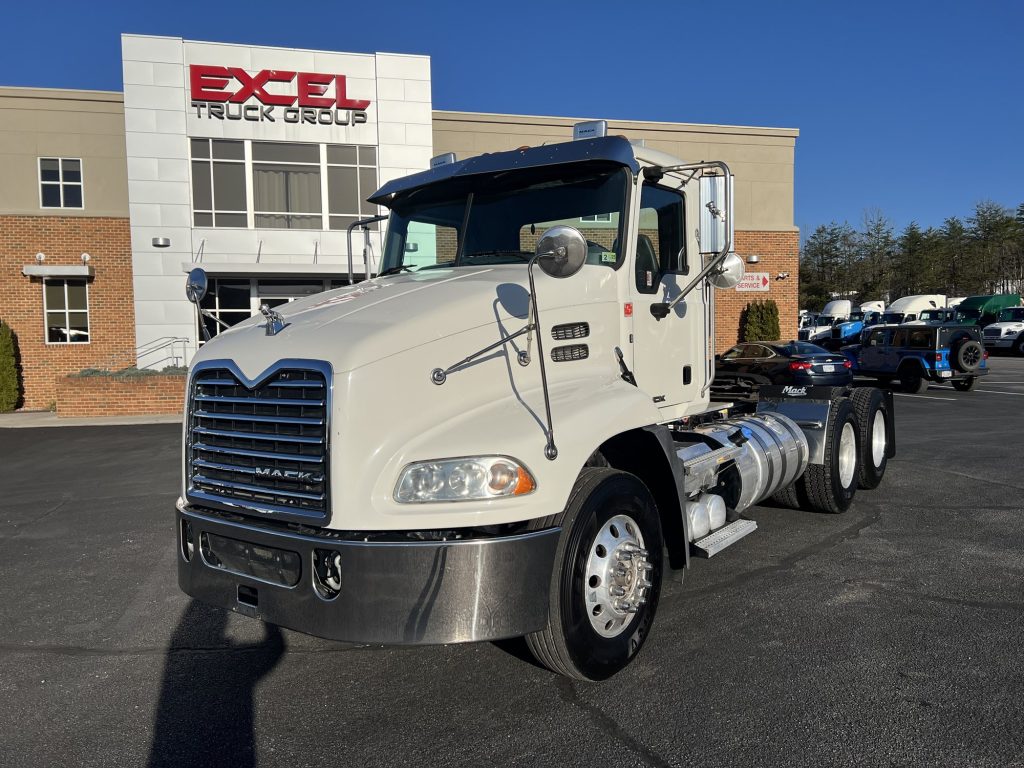 2006 MACK 700 - Excel Truck Group