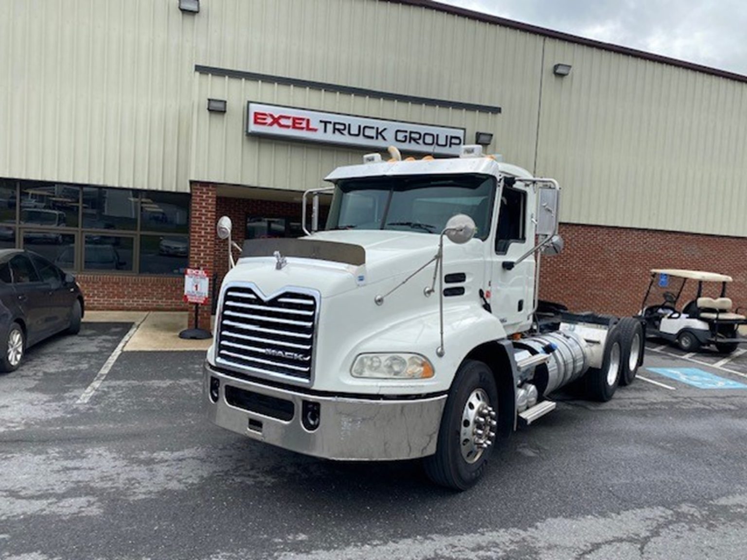 2015 Mack CXU600 - Excel Truck Group