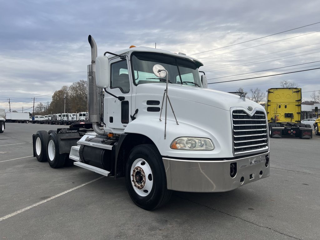 2006 Mack CXN613 - Excel Truck Group