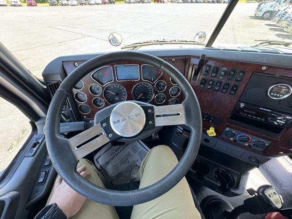 2017 Mack CXU613 - Excel Truck Group
