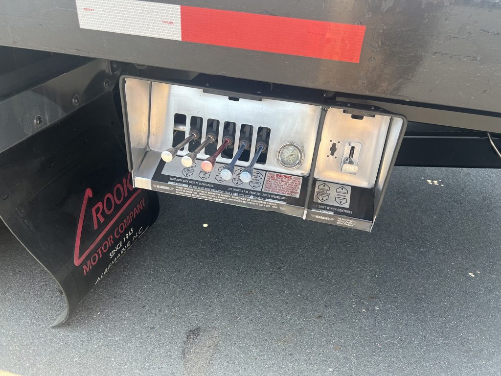 2019 Peterbilt 348 - Excel Truck Group