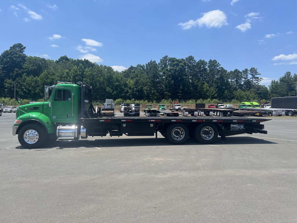 2019 Peterbilt 348 - Excel Truck Group